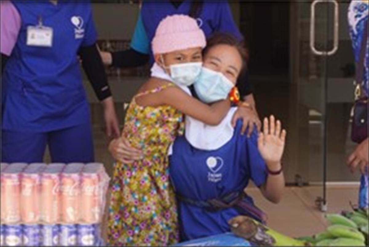 カンボジアで医療に捧ぐ～医師・嘉数真理子～ | OKITIVE