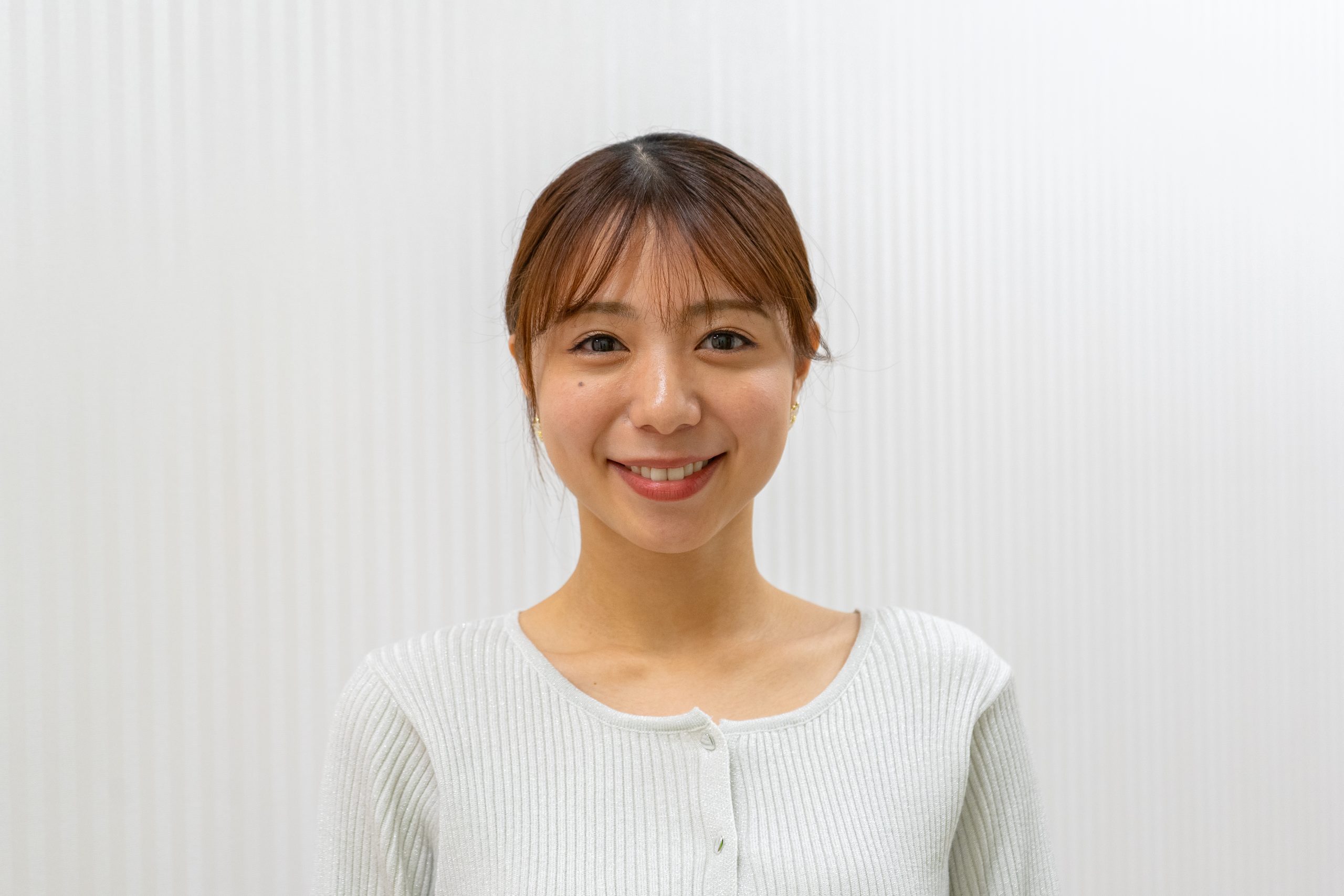 『カラオケまねきねこ』沖縄の最新店・八重瀬町店をひーぷーガール “かーこー”が徹底リポート♪【PR】 | OKITIVE